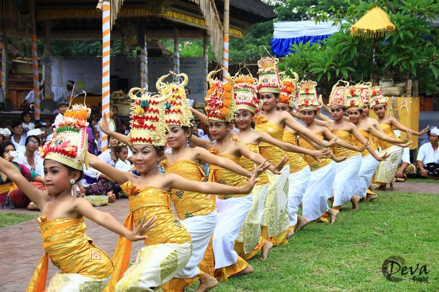 Traditional dance show in ubud