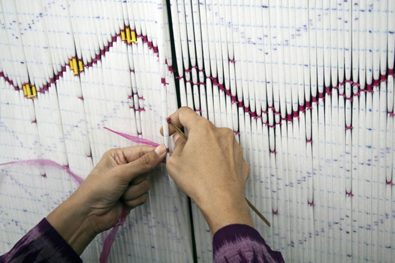 Ini Alasan Mengapa Proses Pembuatan Kain Tenun Sangat Rumit